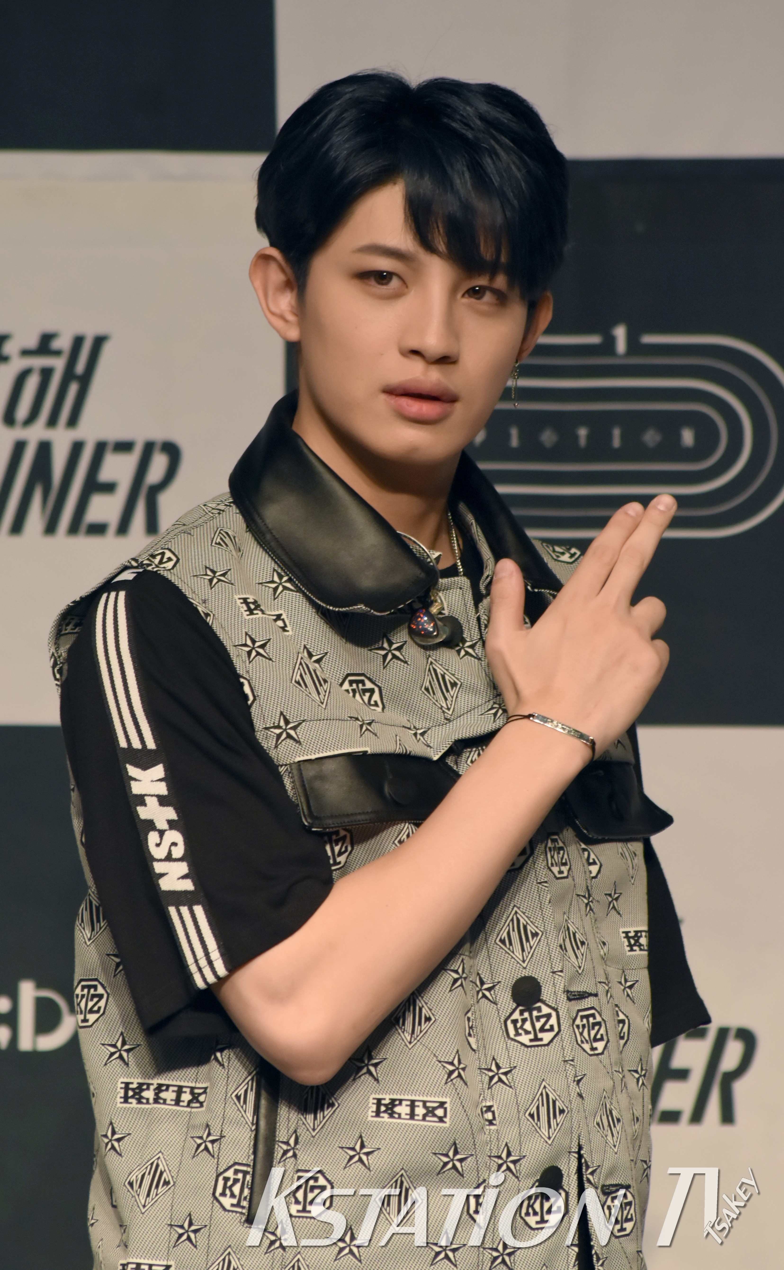 UP10TION JIN HOO (2) – KSTATION TV
