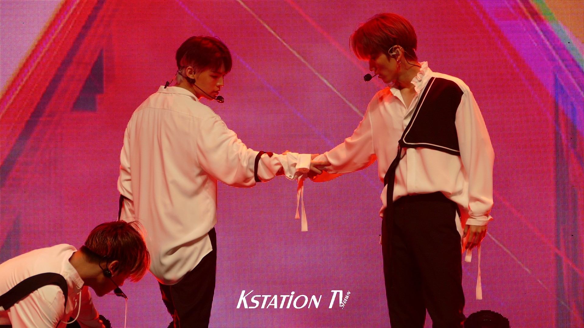 ONF : Une certaine vision du monde avec « Why ». – KSTATION TV