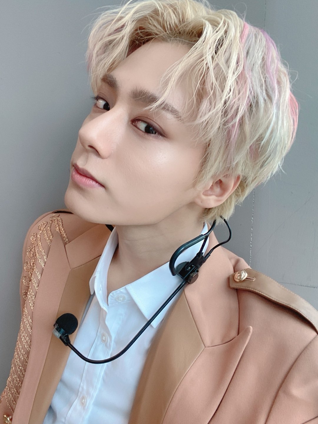 ONEUS: HWANWOONG – KSTATION TV