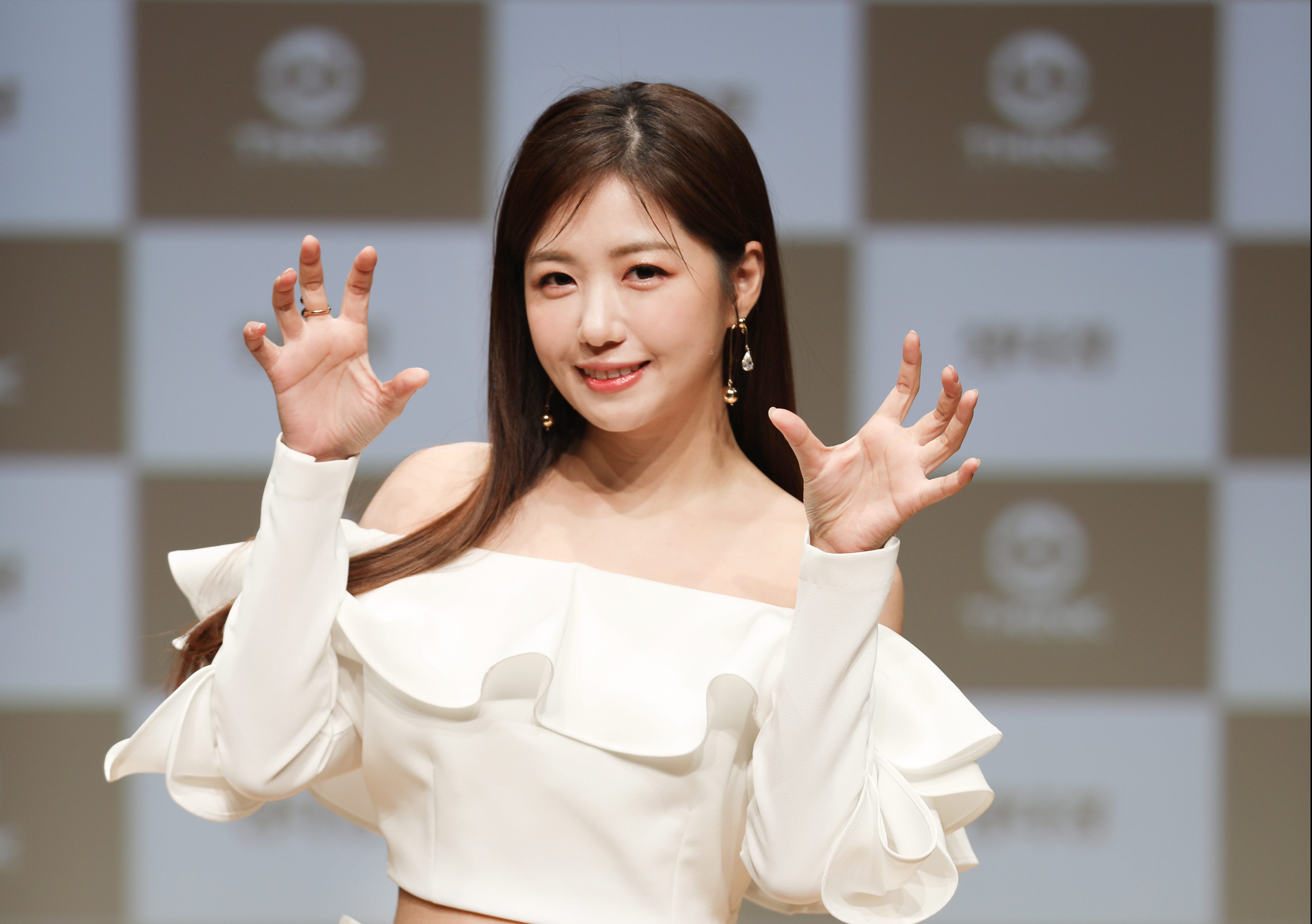 Jung Da Kyung – KSTATION TV