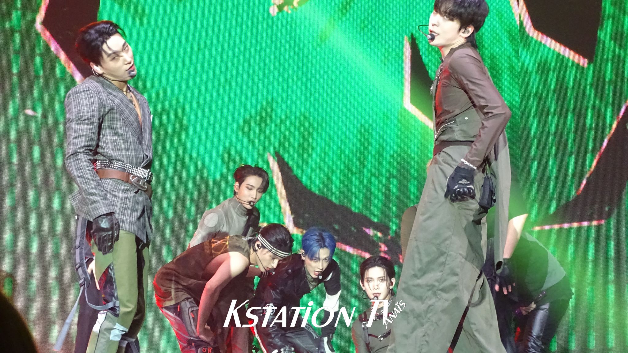 ATEEZ – Performance Bouncy (11) – KSTATION TV