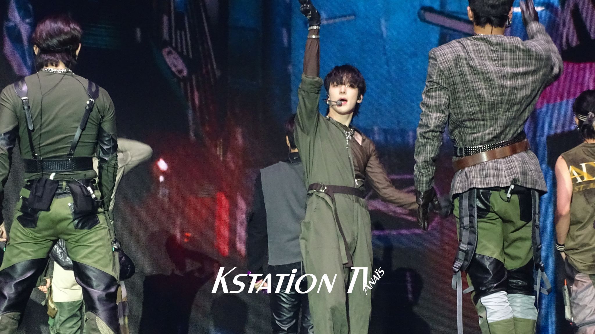 ATEEZ – Performance Outlaw (14) – KSTATION TV