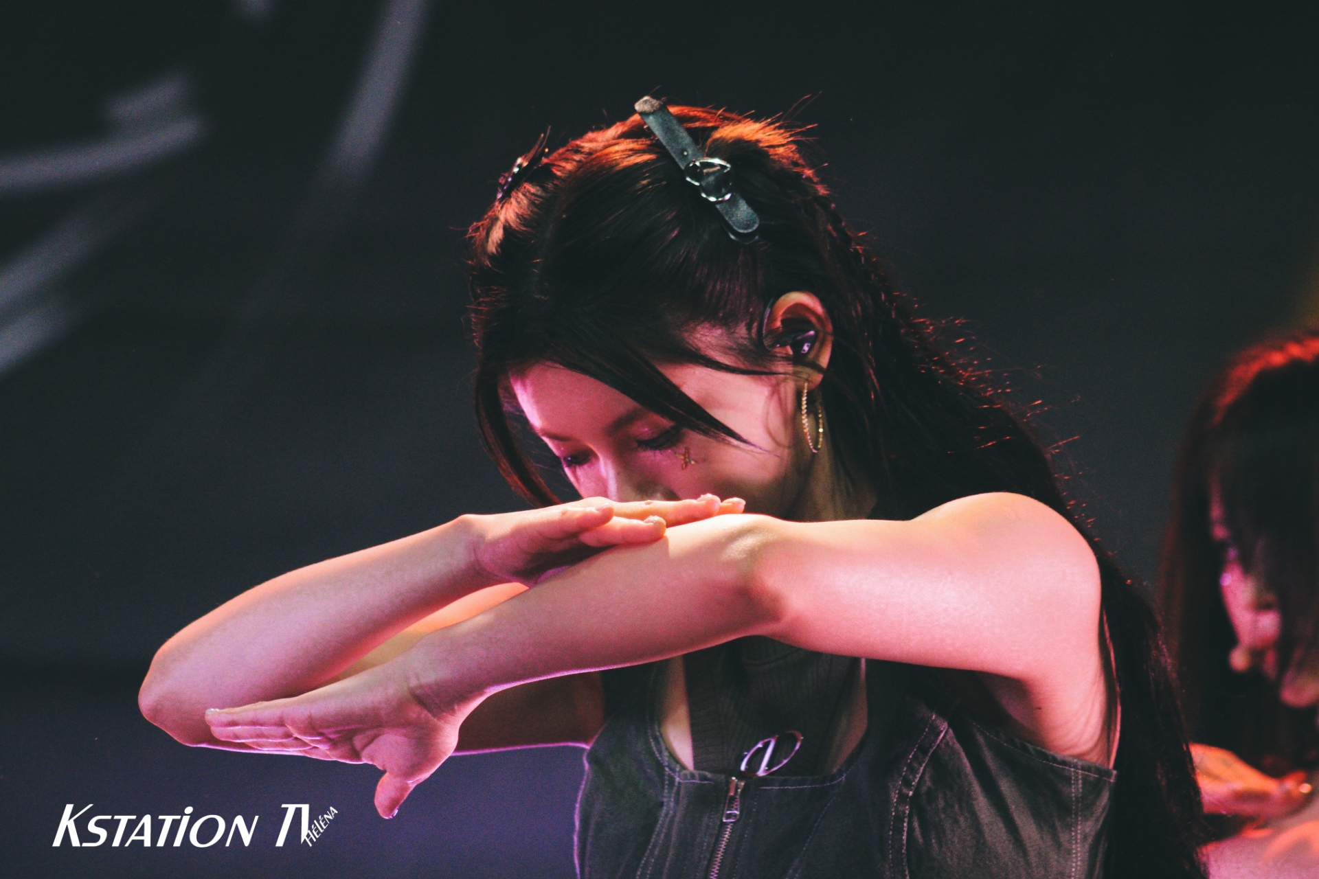 EVERGLOW – YIREN « SLAY » Performance – KSTATION TV