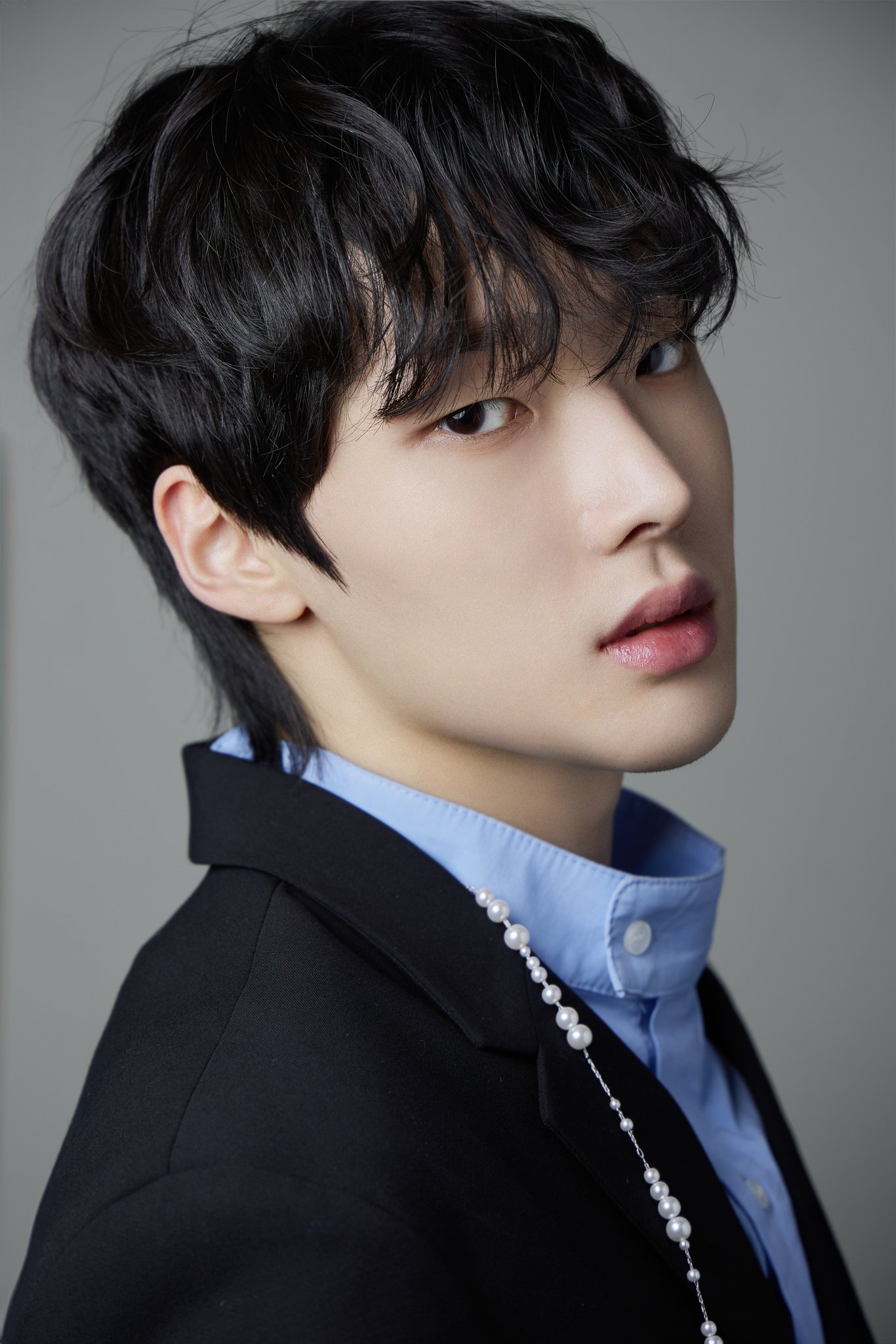 PICKUS: Profile photos for debut – KSTATION TV