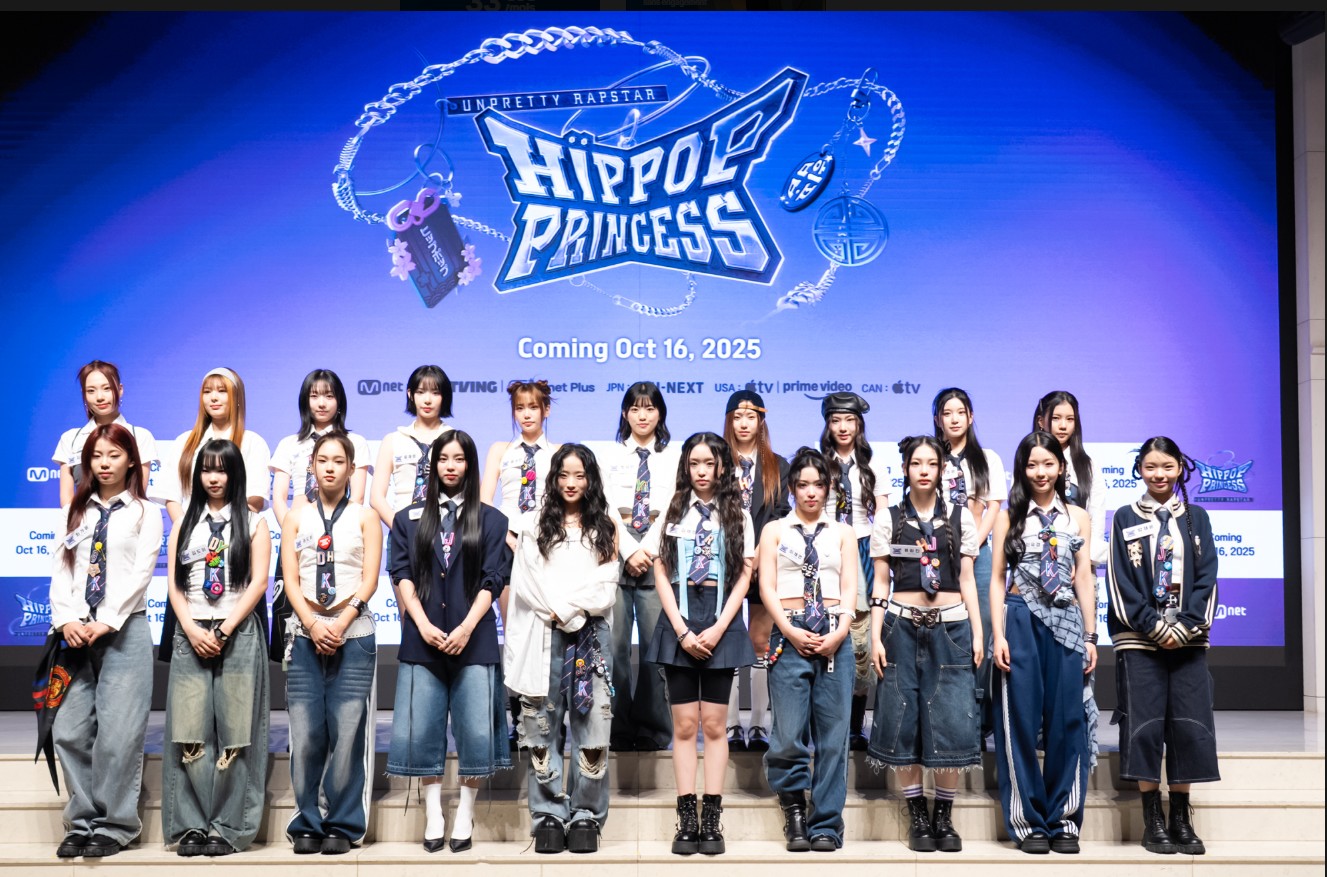 UNPRETTY RAPSTAR: Back after 9 years, a concept shift but the same ...